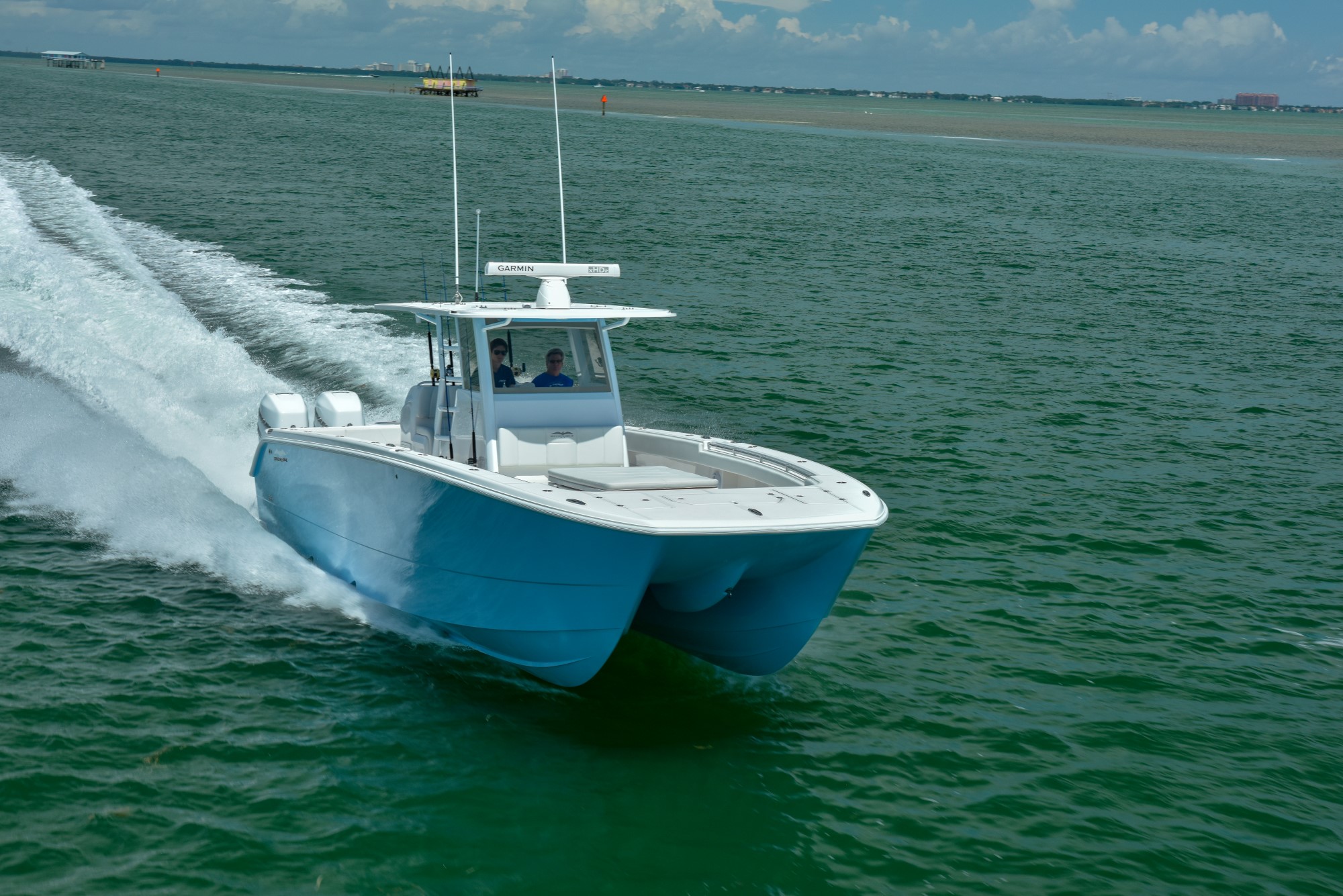 Invincible BoatsInvincible Boats Launches 37′ Catamaran to the Fleet ...