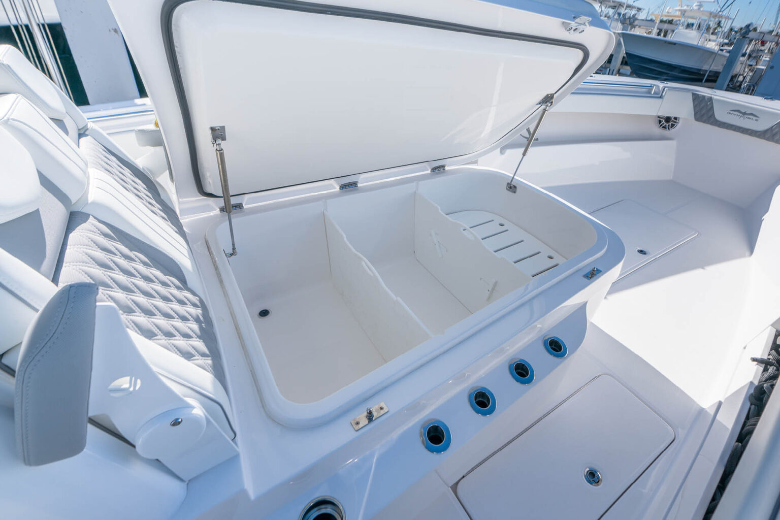 39 Foot Center Console | Open Fisherman | Invincible Boats