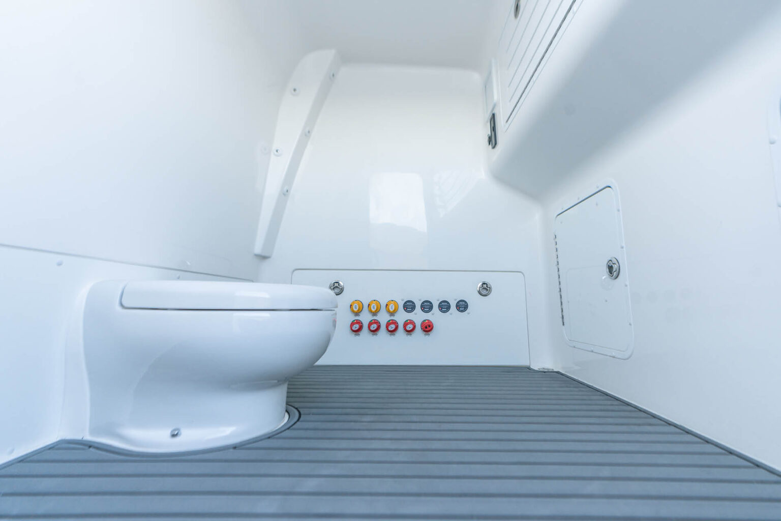 New 46' Catamaran | When You're Serious | Invincible Boats