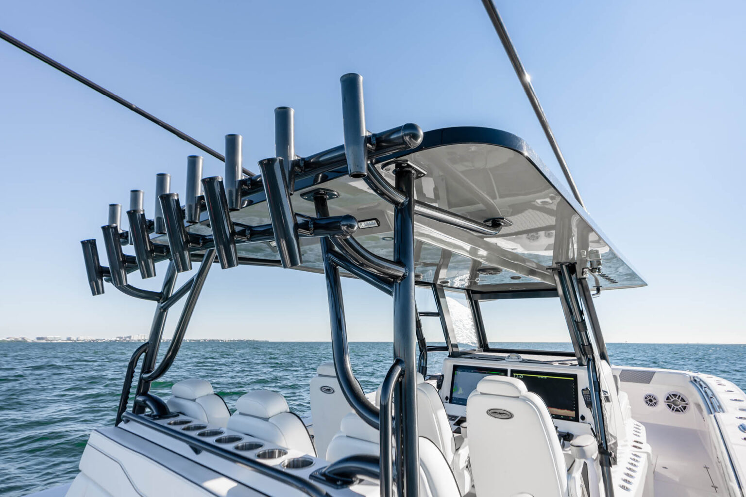 46' Catamaran Center Console | Invincible Boats