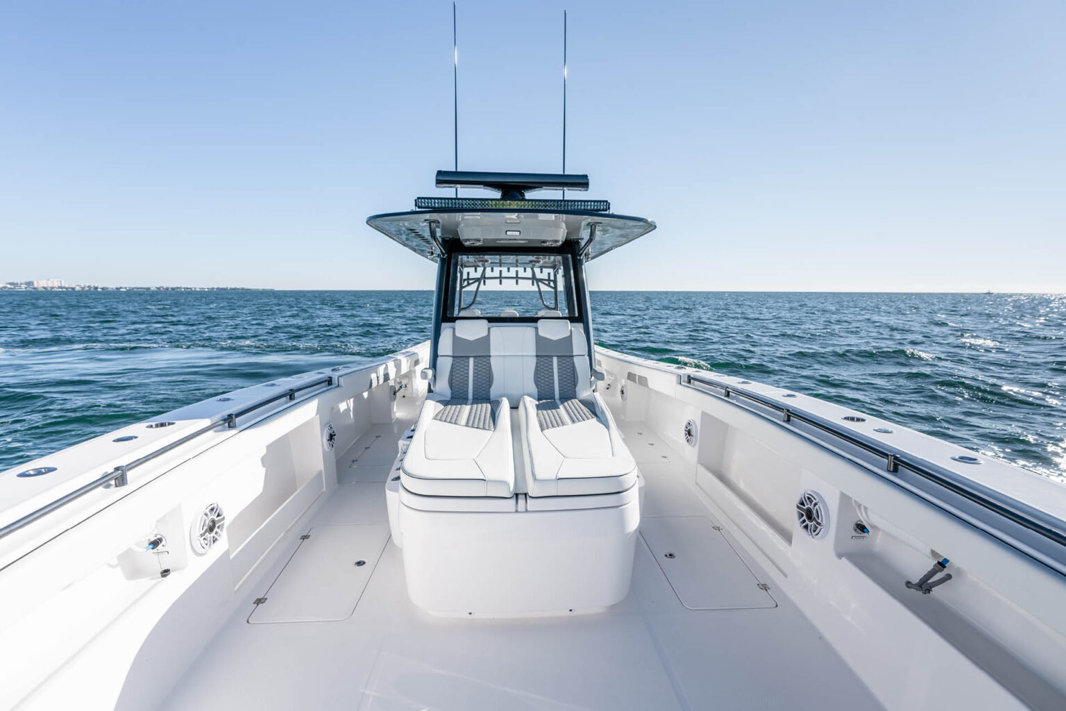 46' Catamaran Center Console | Invincible Boats