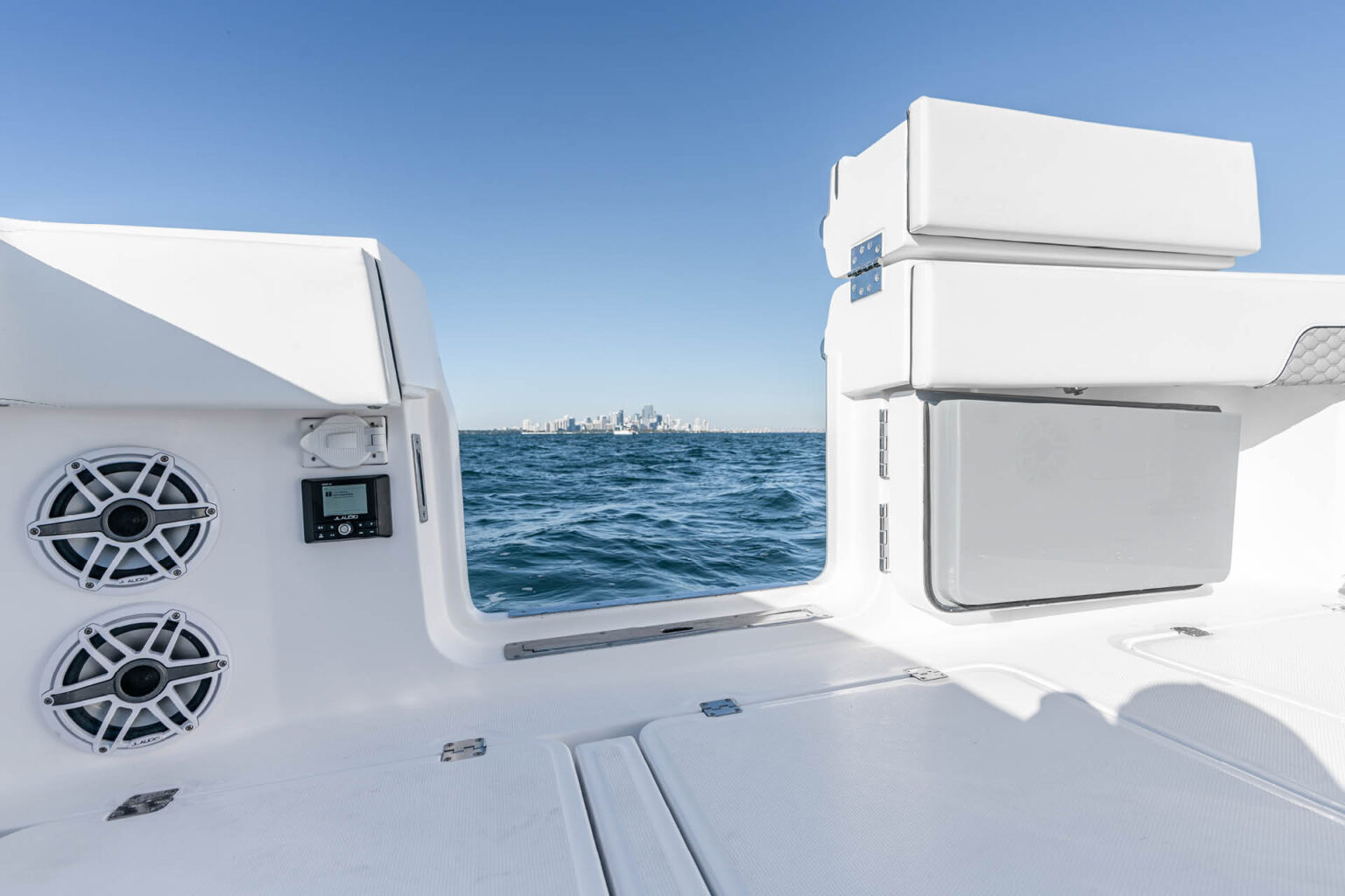 46' Catamaran Center Console | Invincible Boats