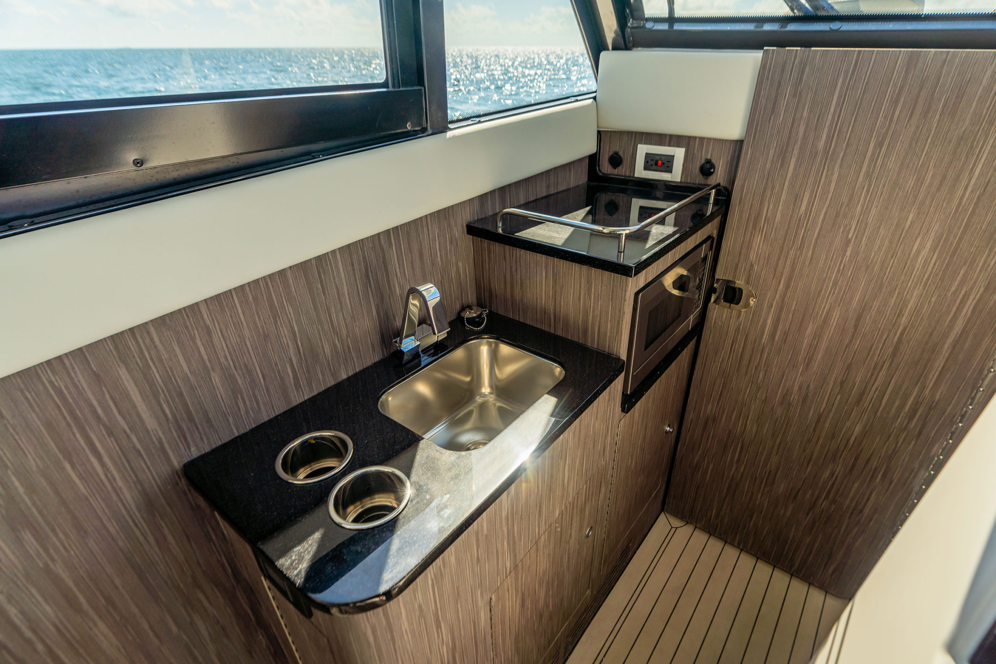 New 46' Pilothouse Catamaran | Invincible Boats