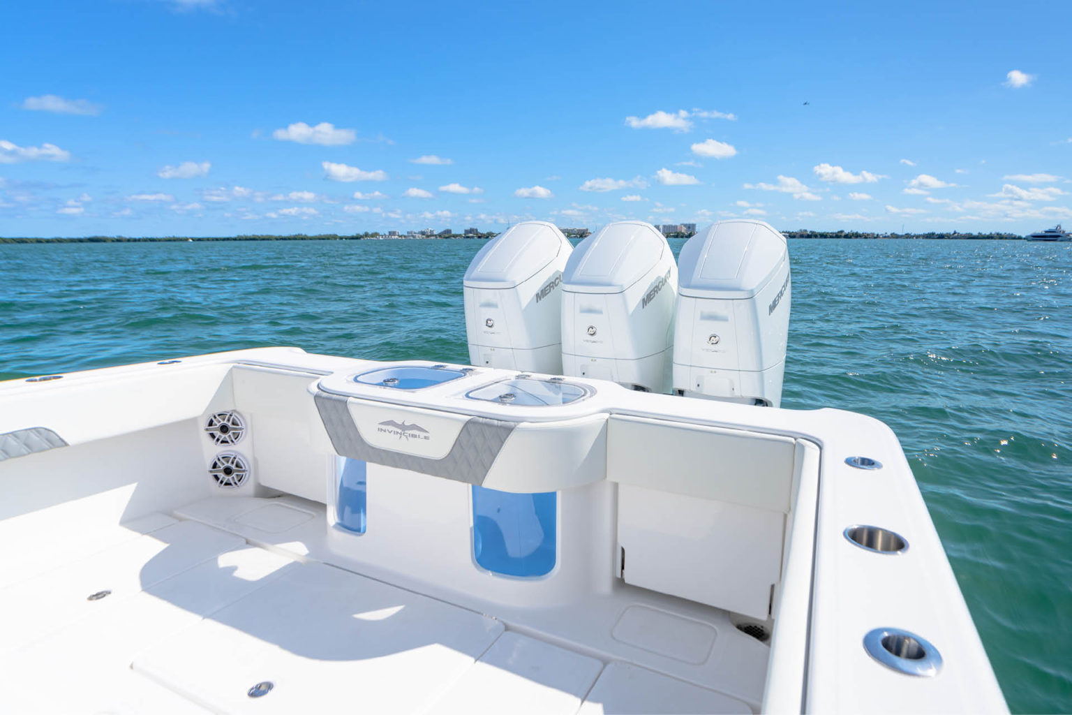 43 Foot Center Console Offshore Fishing Boat by Invincible